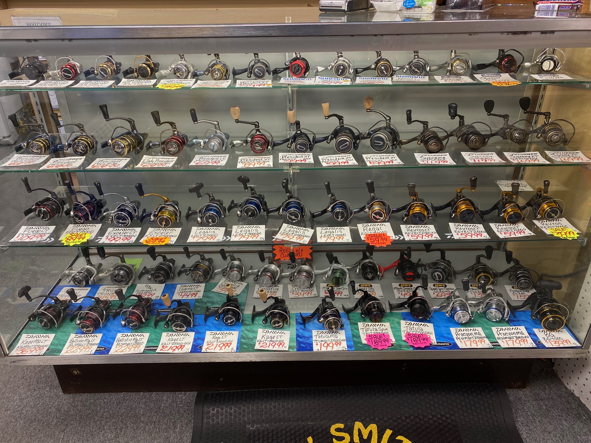 Spinning Reels 1 - Dick Smith's Live Bait & Tackle