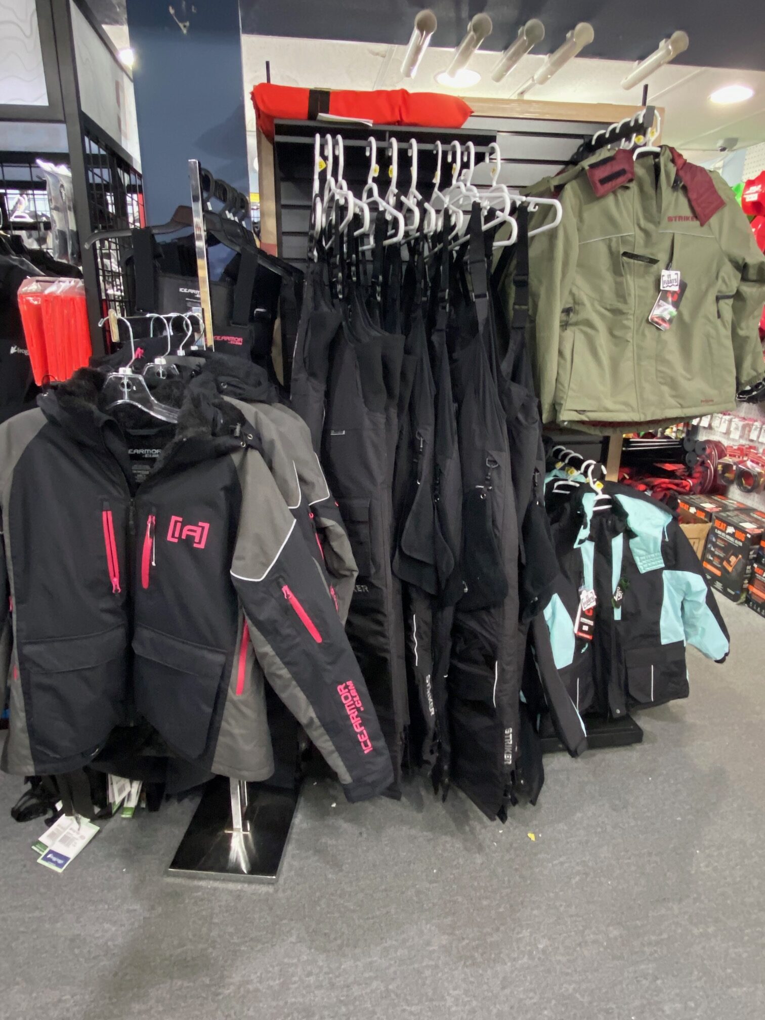 Womens Ice Suits - Dick Smith's Live Bait & Tackle